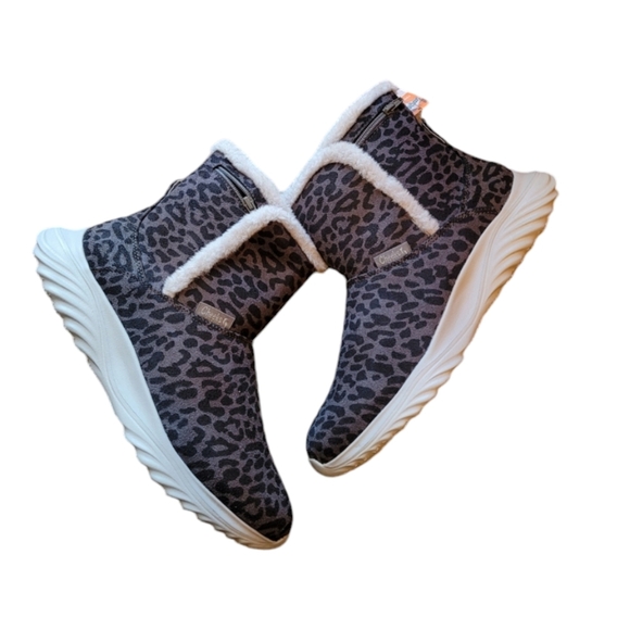 Cheeks | Shoes | Tony Little Cheeks Grey Boho Cheetah Print Fashion ...
